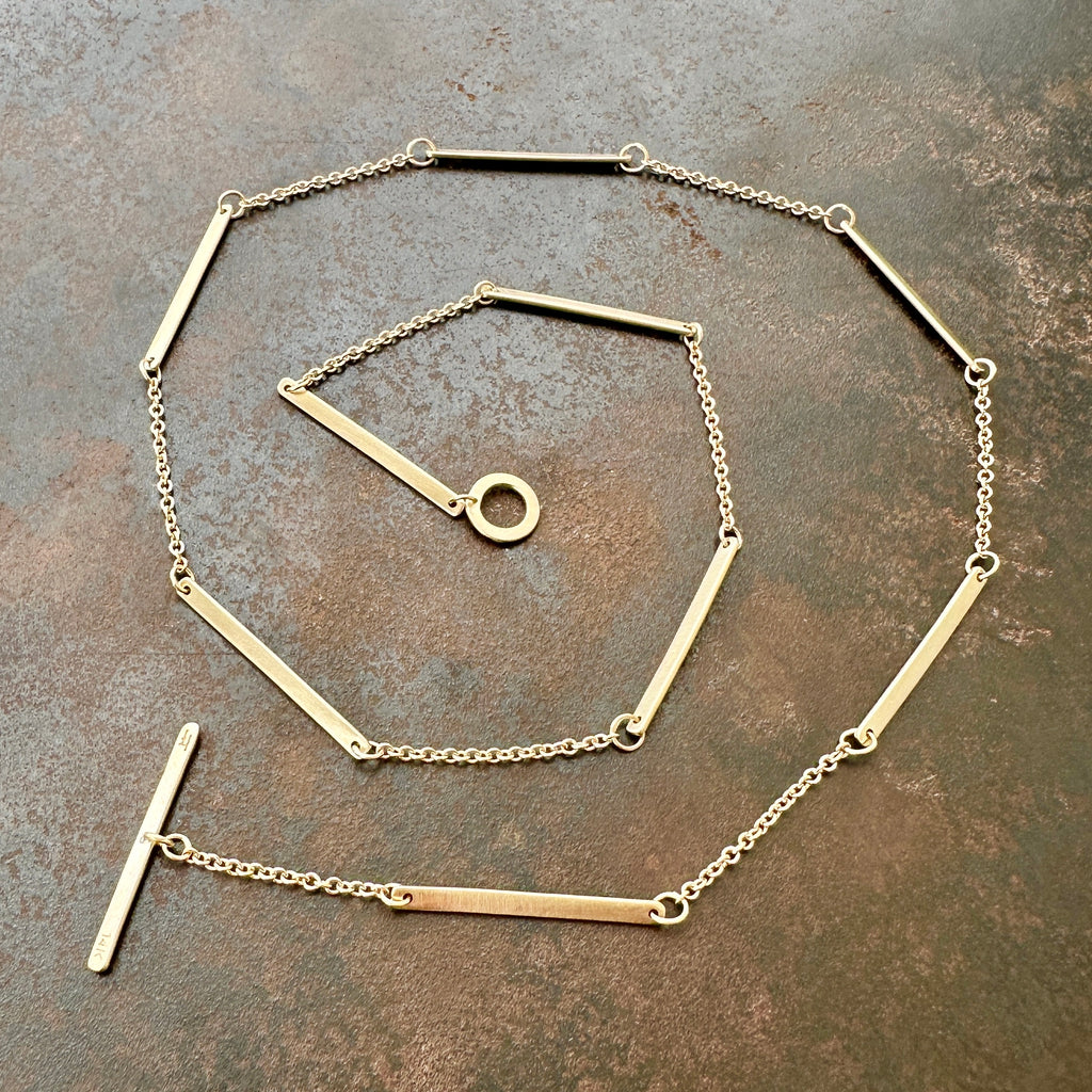 Hammered Bar & Cable Chain – hilaryfinck.com